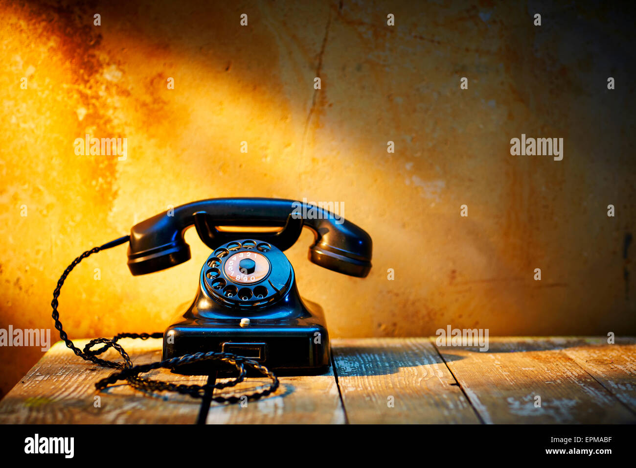 Old bakelite telephone hi-res stock photography and images - Alamy