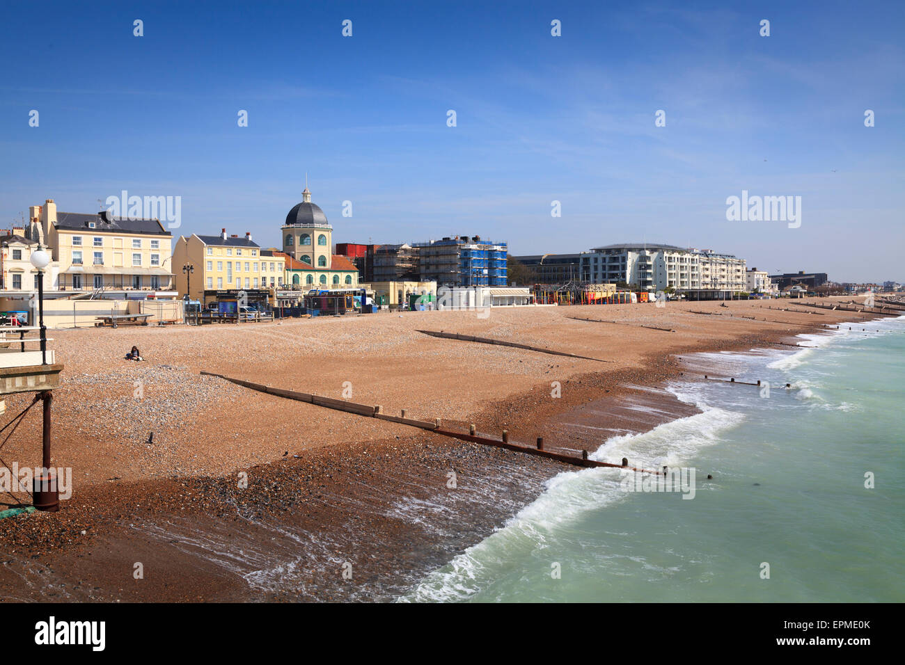 Worthing beach hi-res stock photography and images - Alamy