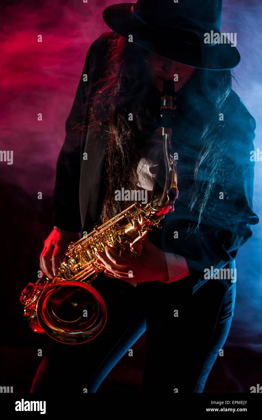 Female jazz saxophonist hi-res stock photography and images - Alamy