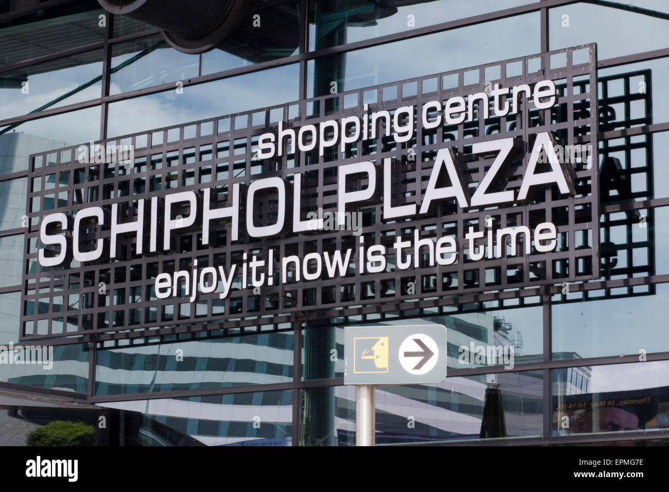 Sign for Shopping centre at the Schiphol Plaza Airport Amsterdam Stock ...