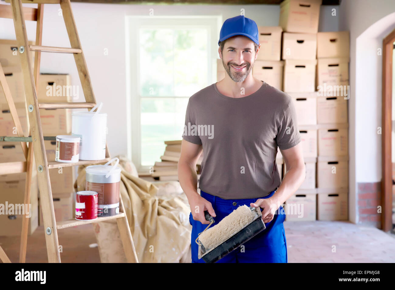 Moving painting hi-res stock photography and images - Alamy