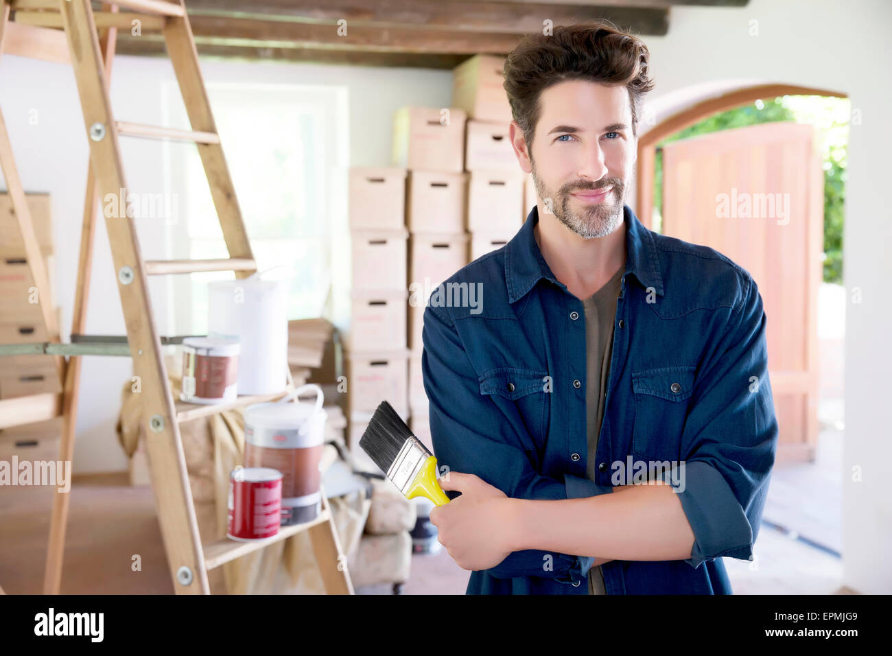 Moving painting hi-res stock photography and images - Alamy