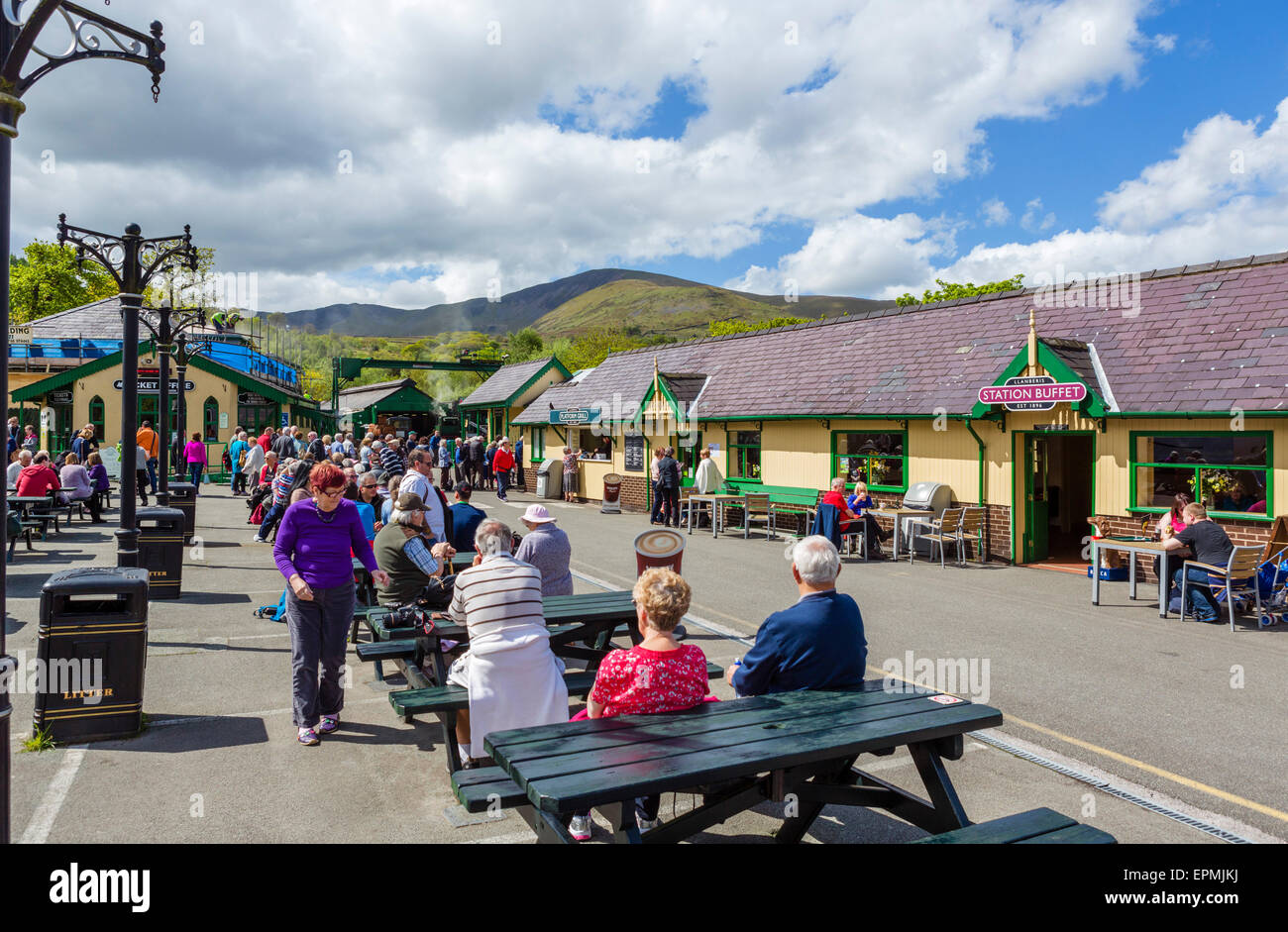 The station for the Snowdon Mountain Railway in Llanberis, Snowdonia ...