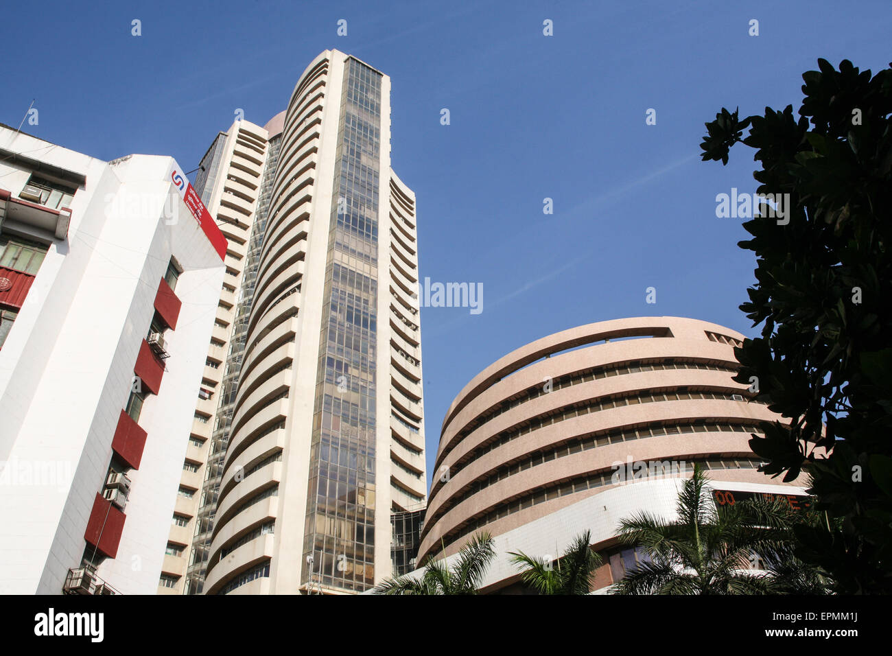 Bombay Stock Exchange (BSE) in the heart of the commercial Fort area ...