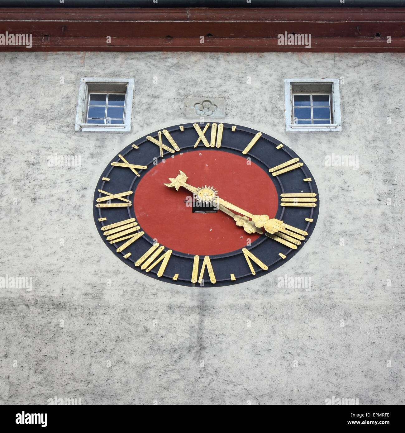 Analogue clock hi-res stock photography and images - Alamy
