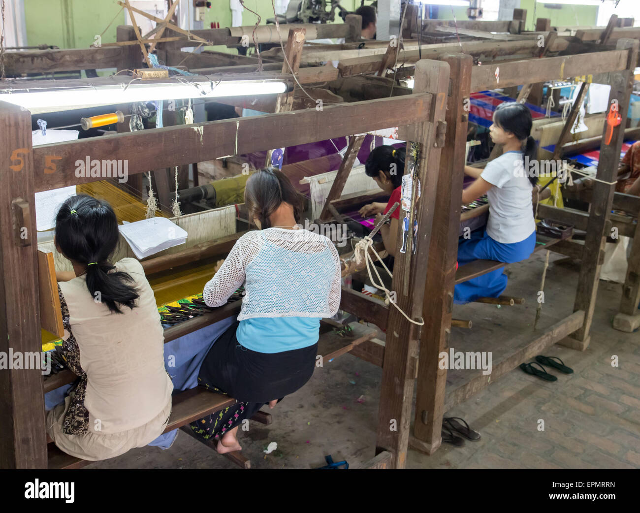 Weaving Workshop High Resolution Stock Photography and Images - Alamy