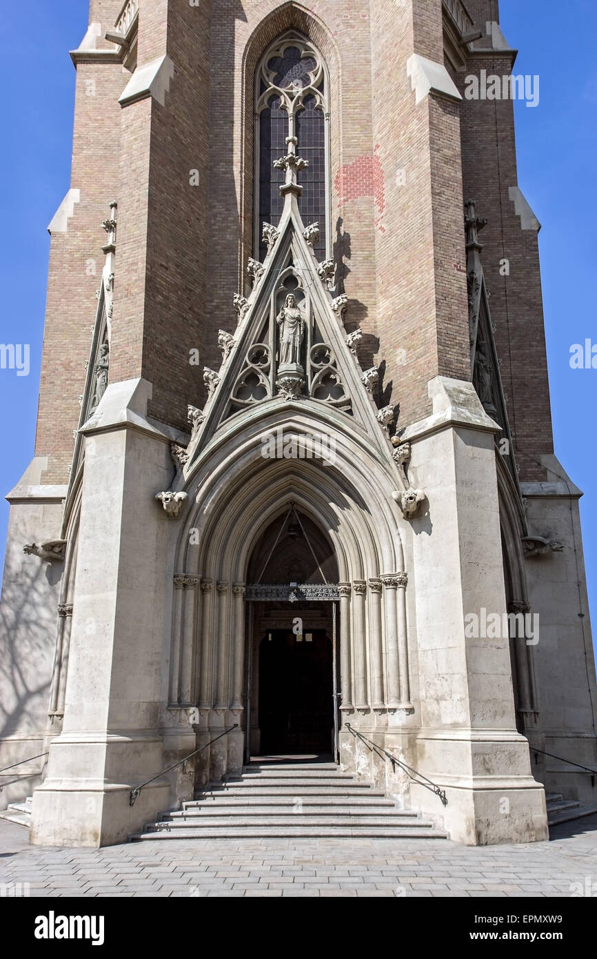 Temple church entrance exterior medieval hi-res stock photography and ...