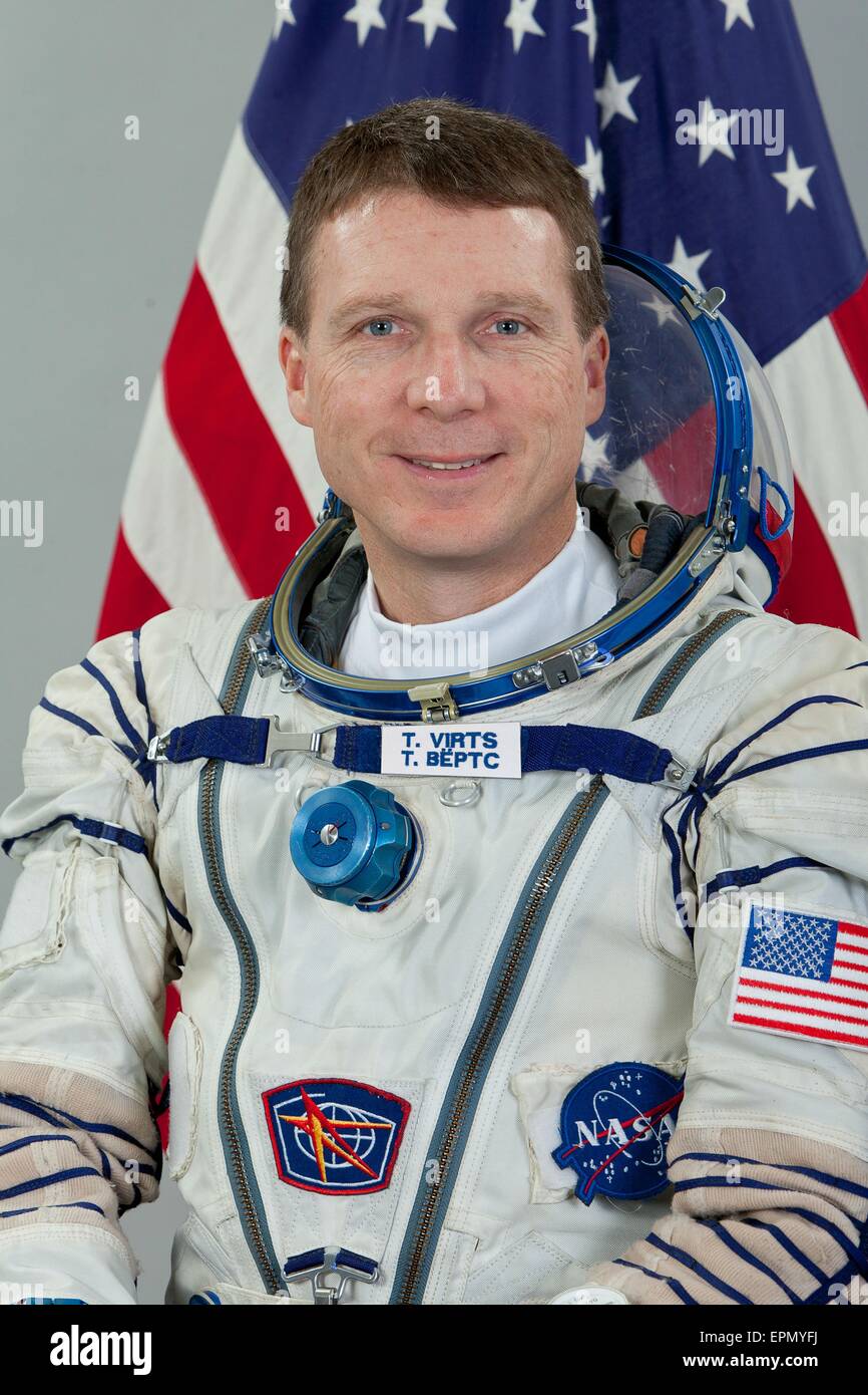 International Space Station Expedition 40 backup crew member NASA ...