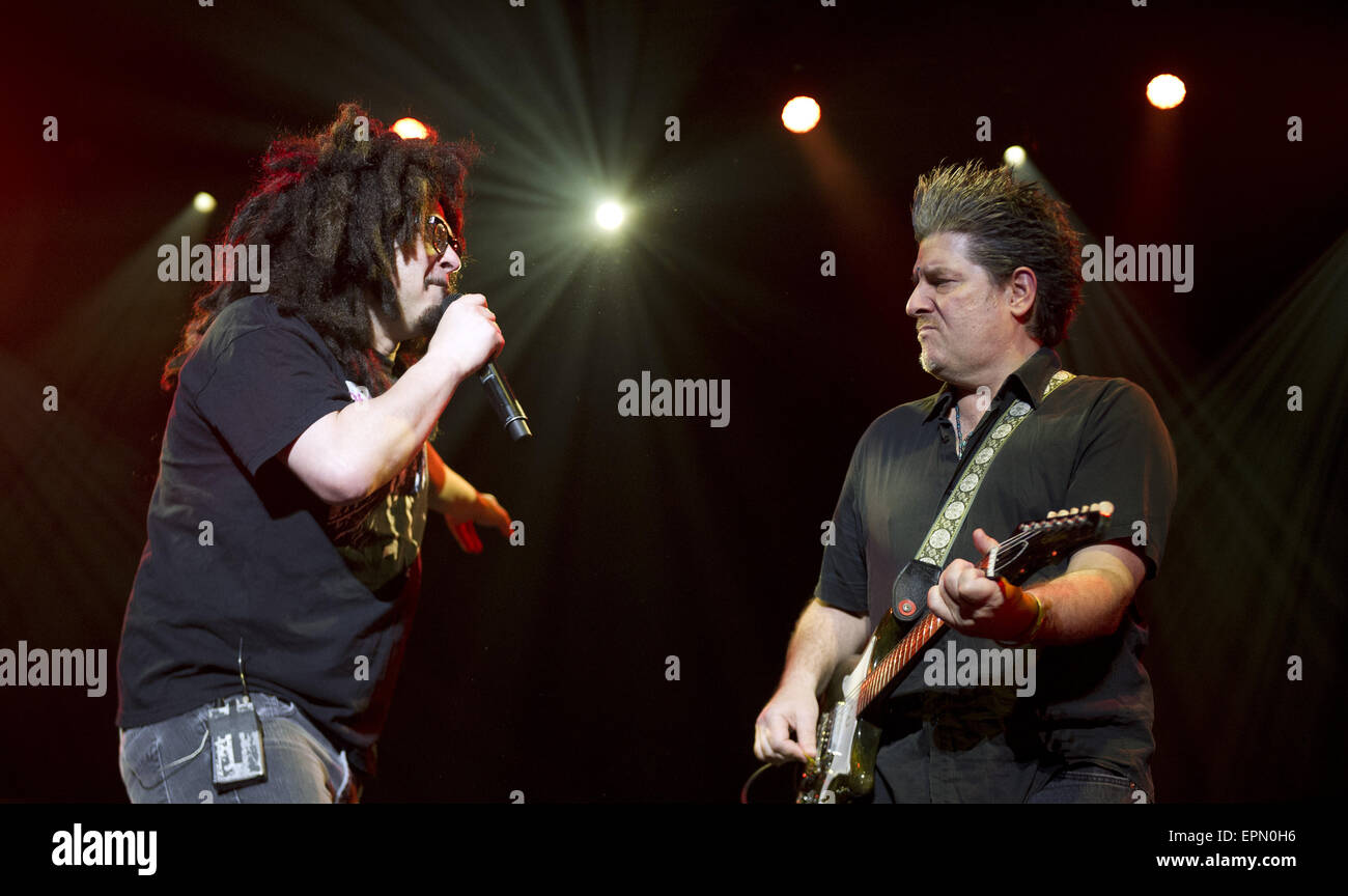 American rock band Counting Crows perform at the Heineken Music Hall in ...