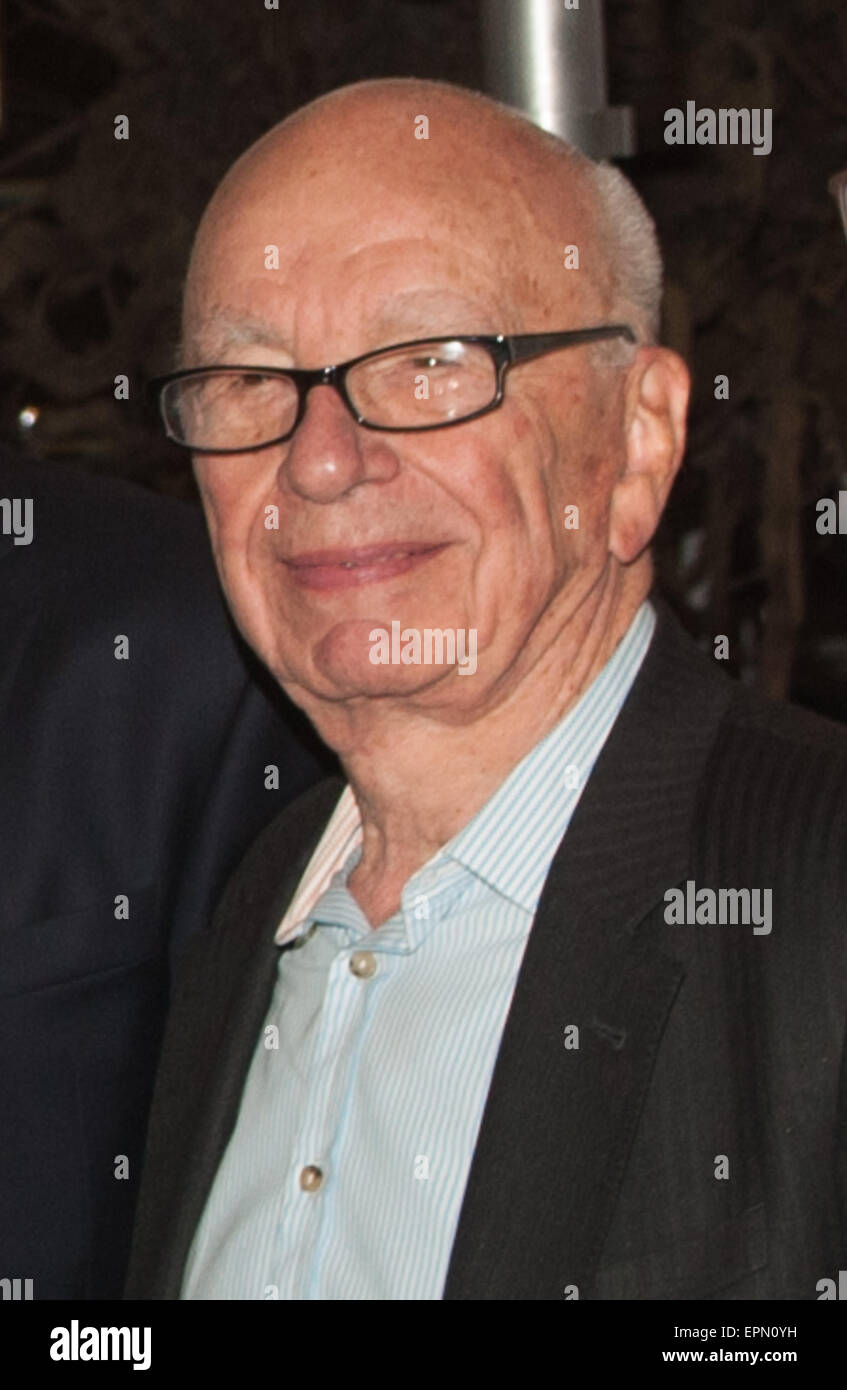 The cast and crew of FOX's hit show 'Bones' celebrate production of ...