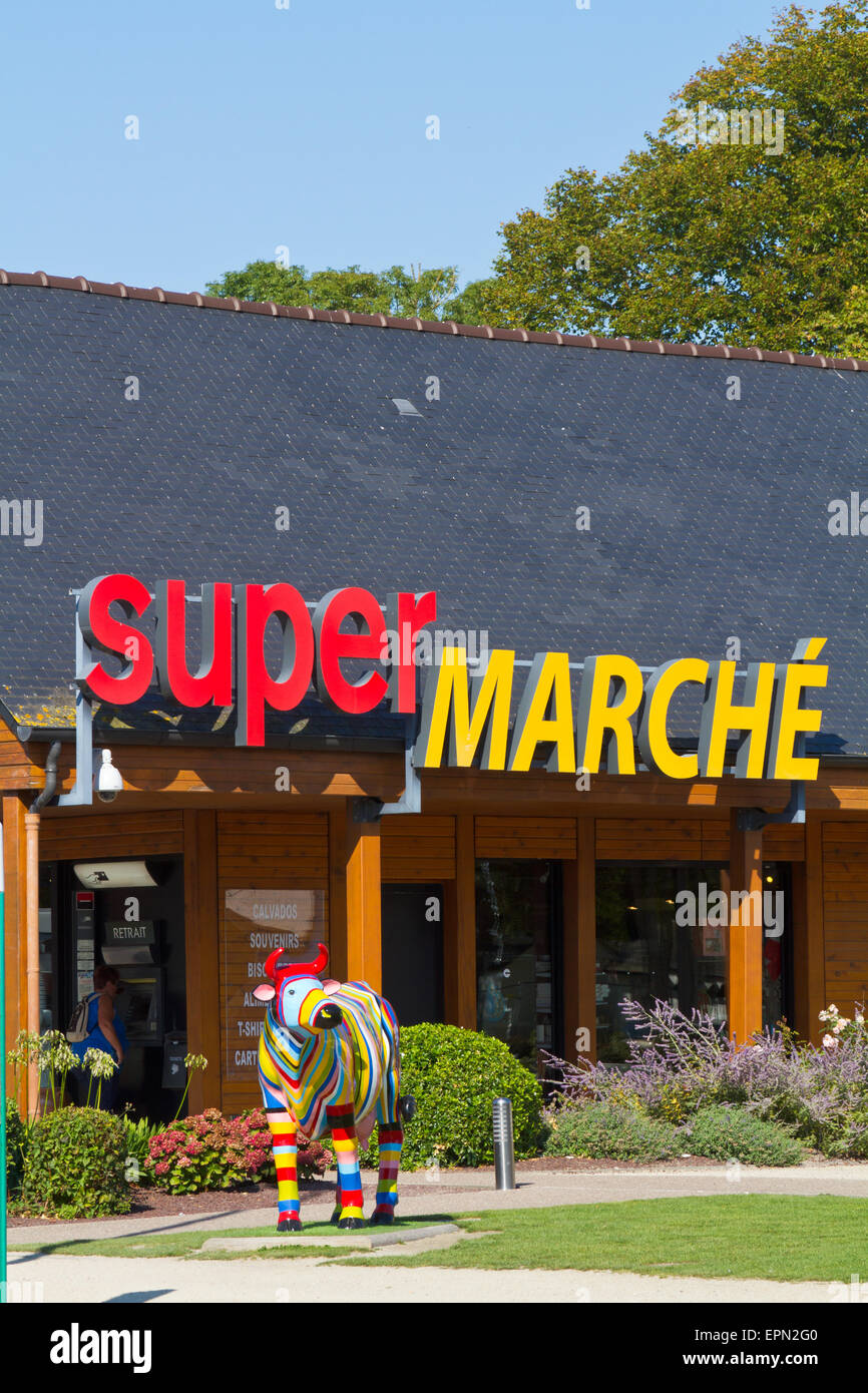 Supermarket france hi-res stock photography and images - Alamy
