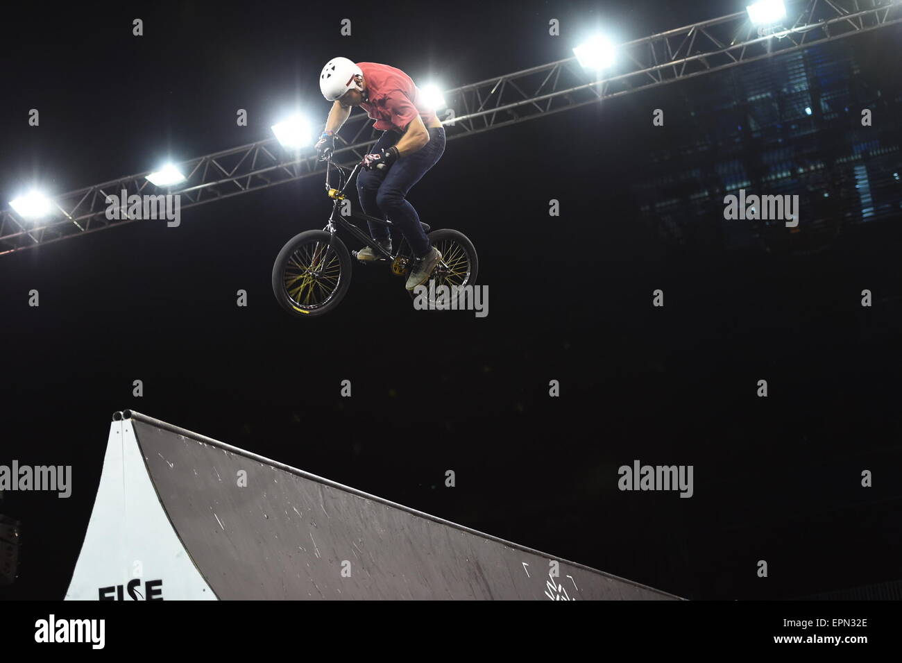 Illustration BMX Spine Ramp - 14.05.2015 - Festival international des ...