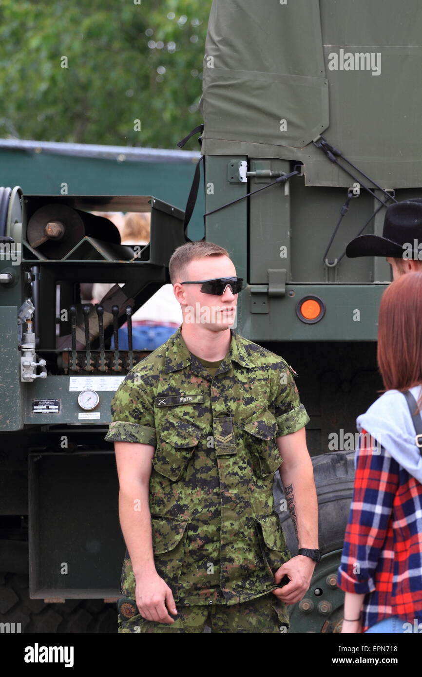 Canadian militray recruitment hi-res stock photography and images - Alamy