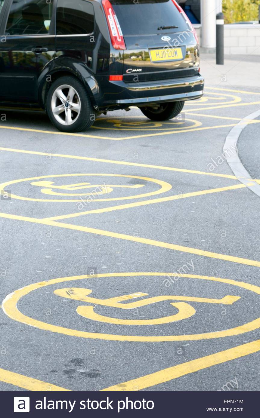 Perpendicular Parking High Resolution Stock Photography and Images - Alamy