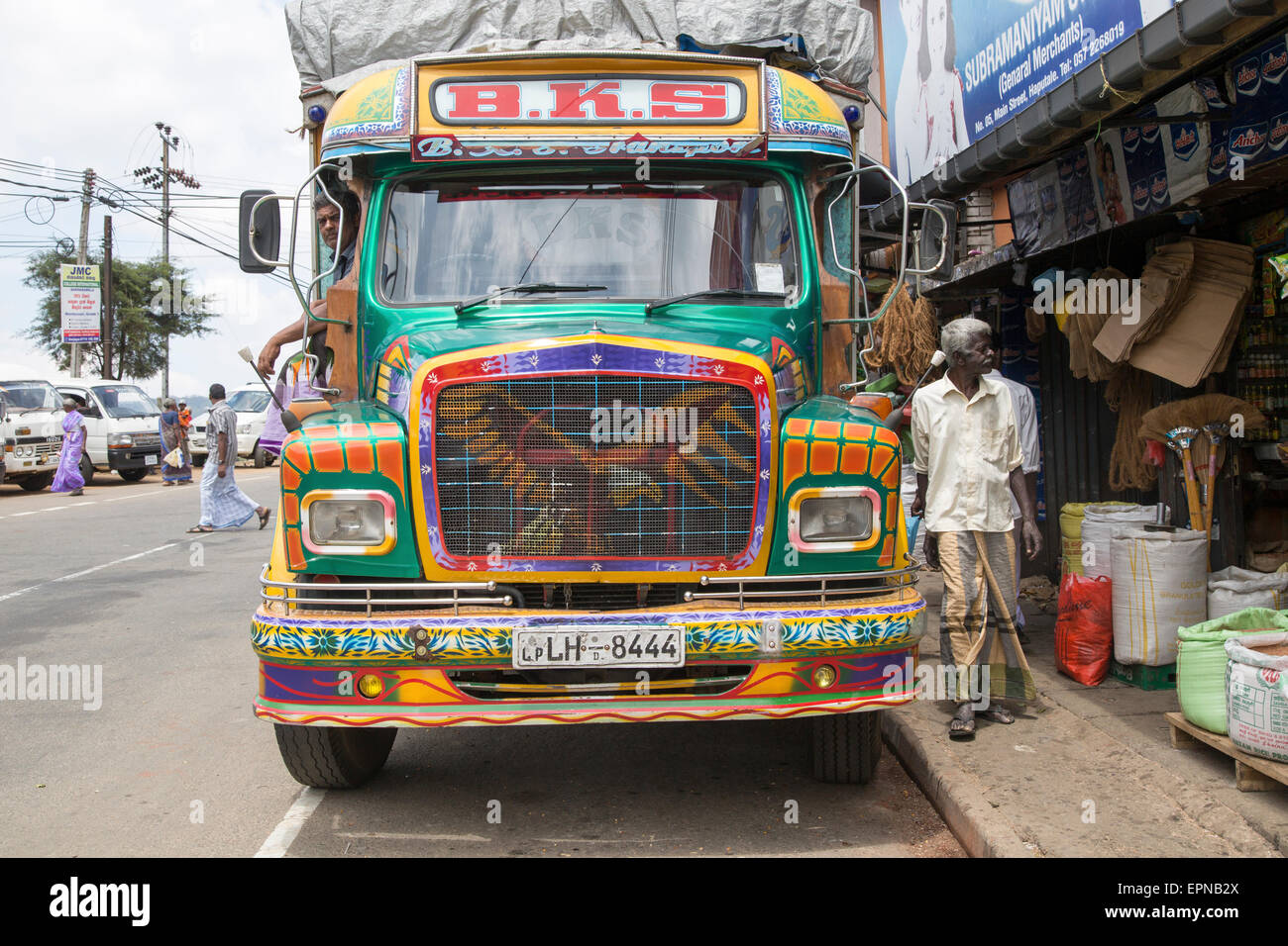 Sri lankan lorry hi-res stock photography and images - Alamy
