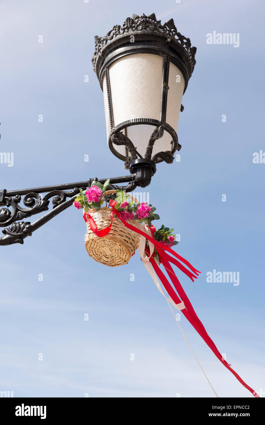 Lamppost decorated hi-res stock photography and images - Alamy
