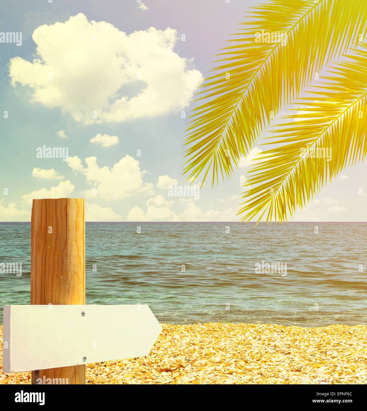 Paradise beach with empty wooden sign Stock Photo - Alamy Paradise beach with empty wooden sign Stock Photo - Alamy