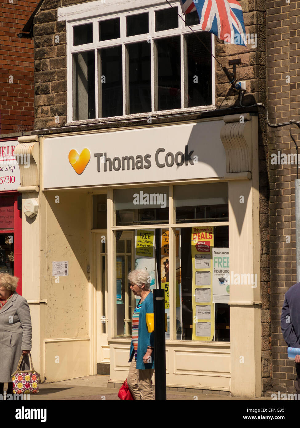 Crown square matlock derbyshire hi-res stock photography and images - Alamy