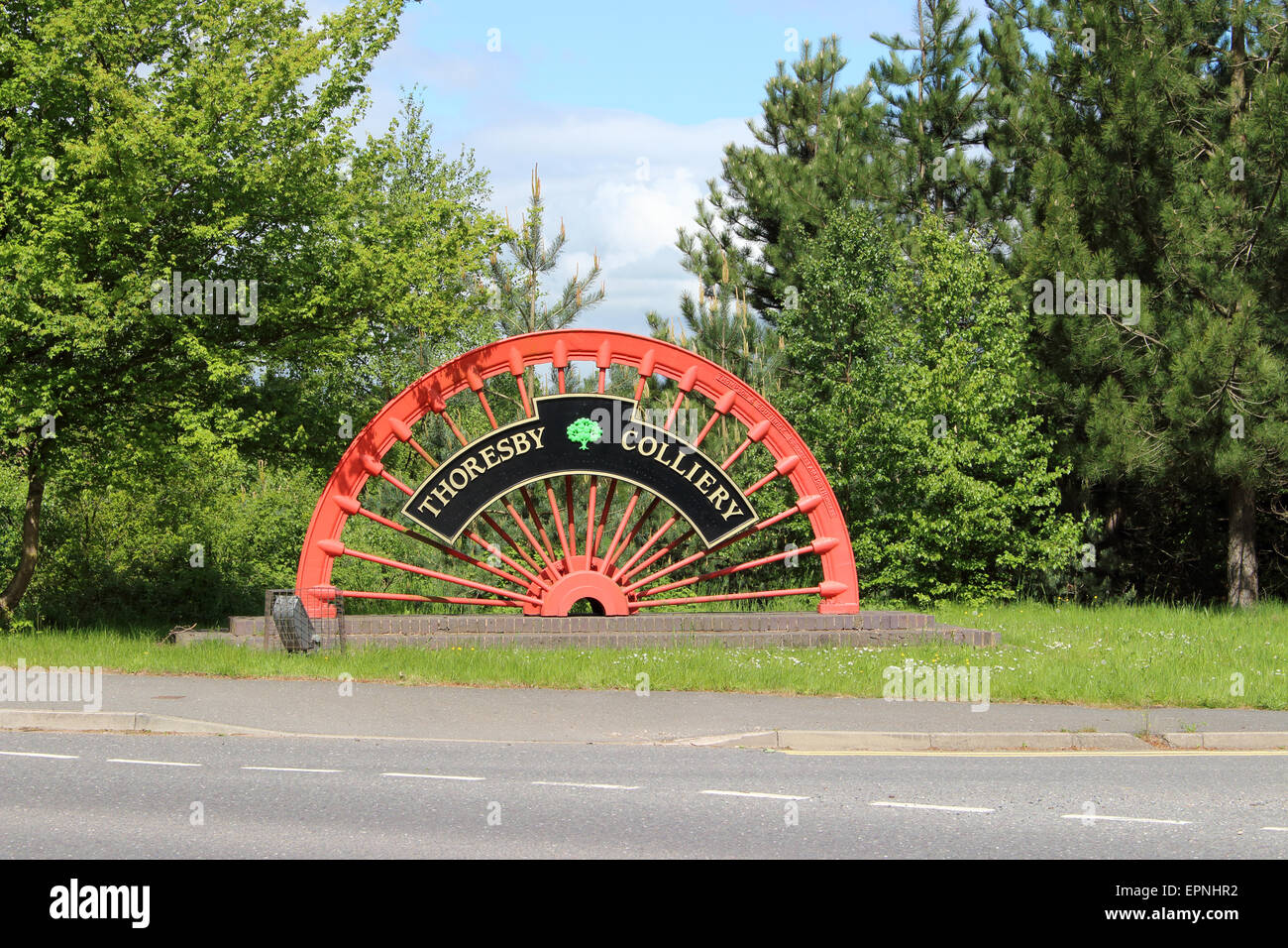 Entrance to Thoresby colliery edwinstowe the last working deep mine in ...