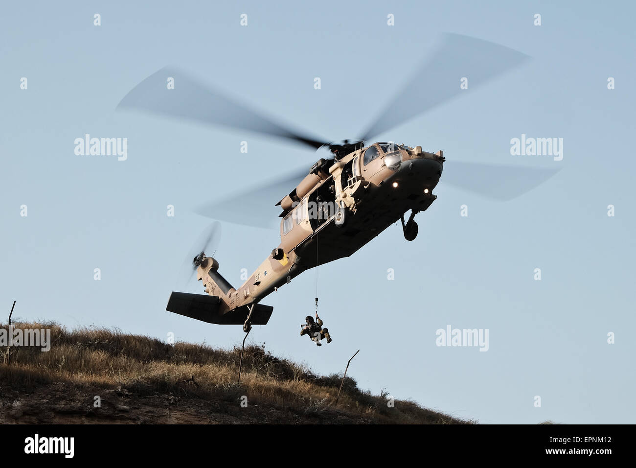 Israel. 19th May, 2015. IDF Unit 669 fighters demonstrate medical ...