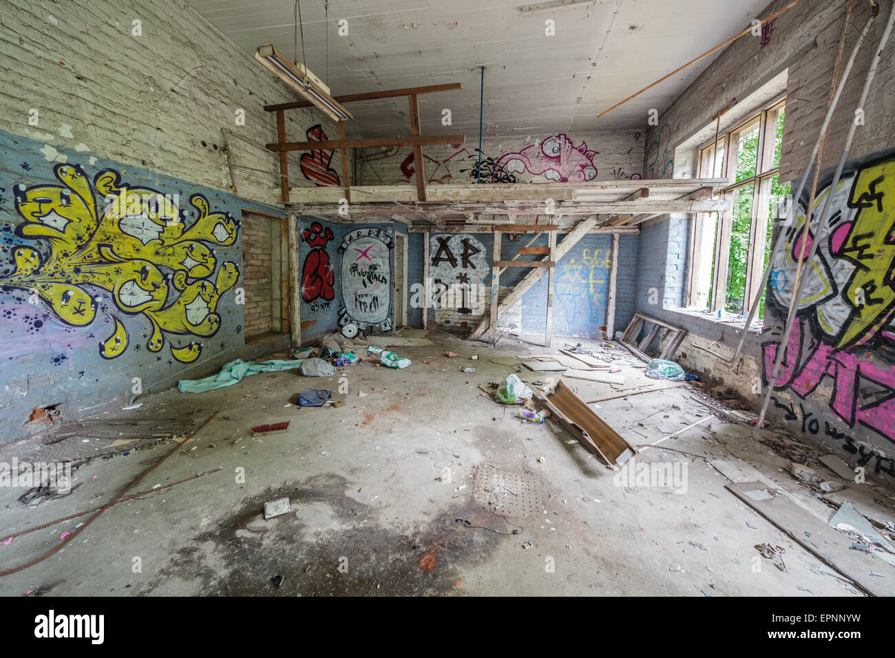 Abandoned factory room Stock Photo - Alamy