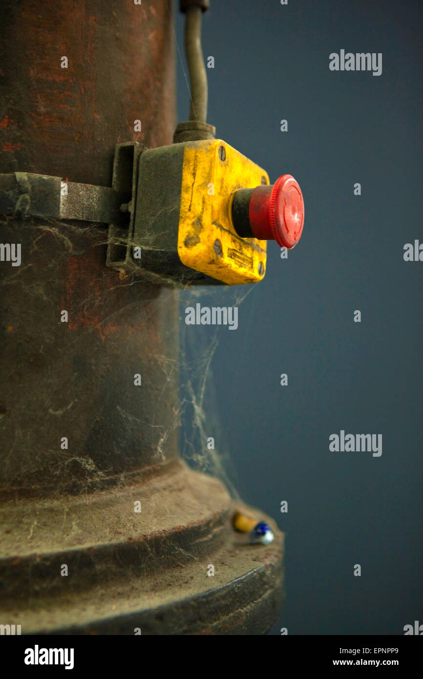 Button spider hi-res stock photography and images - Alamy