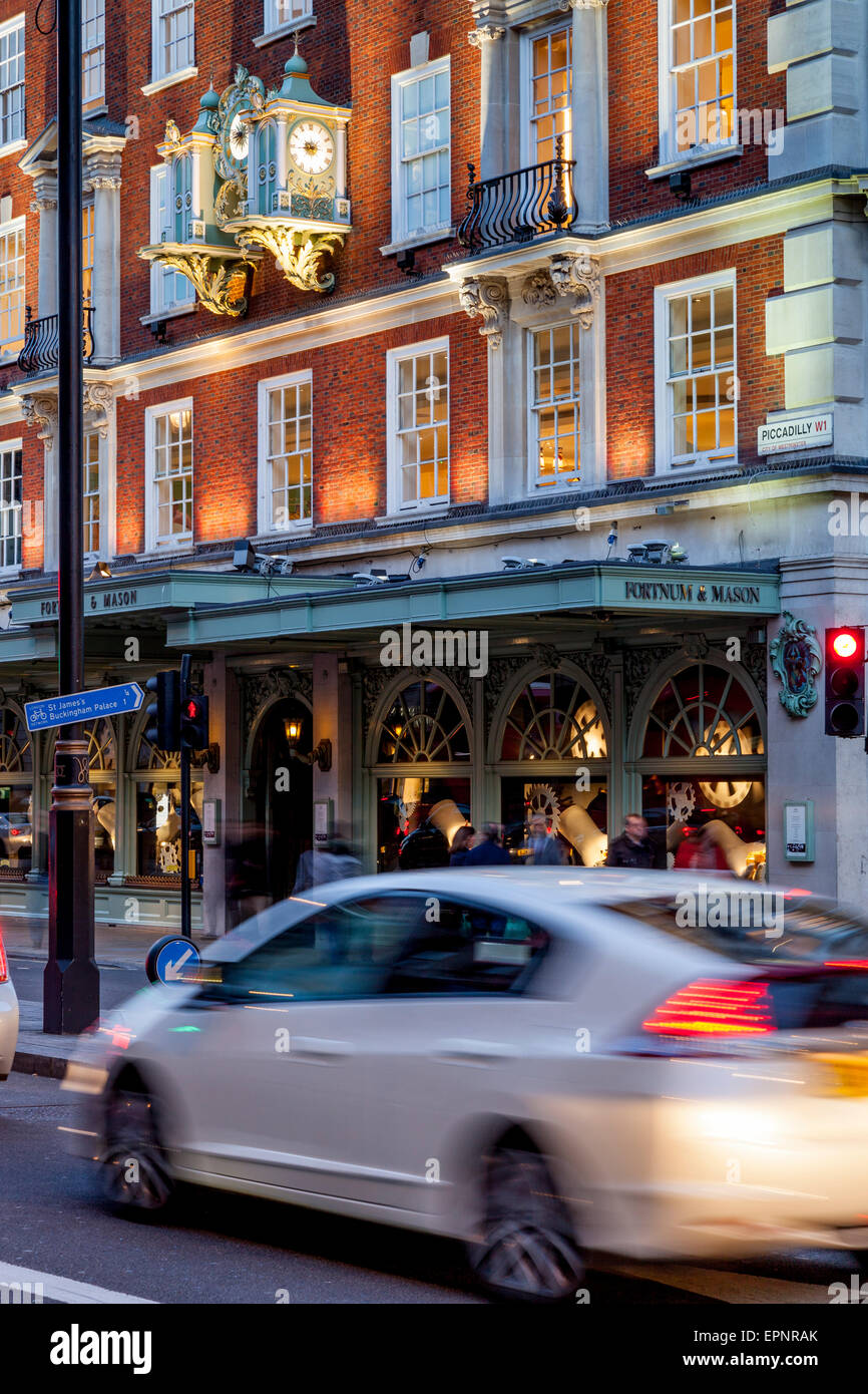 Exterior fortnum mason piccadilly store hi-res stock photography and ...