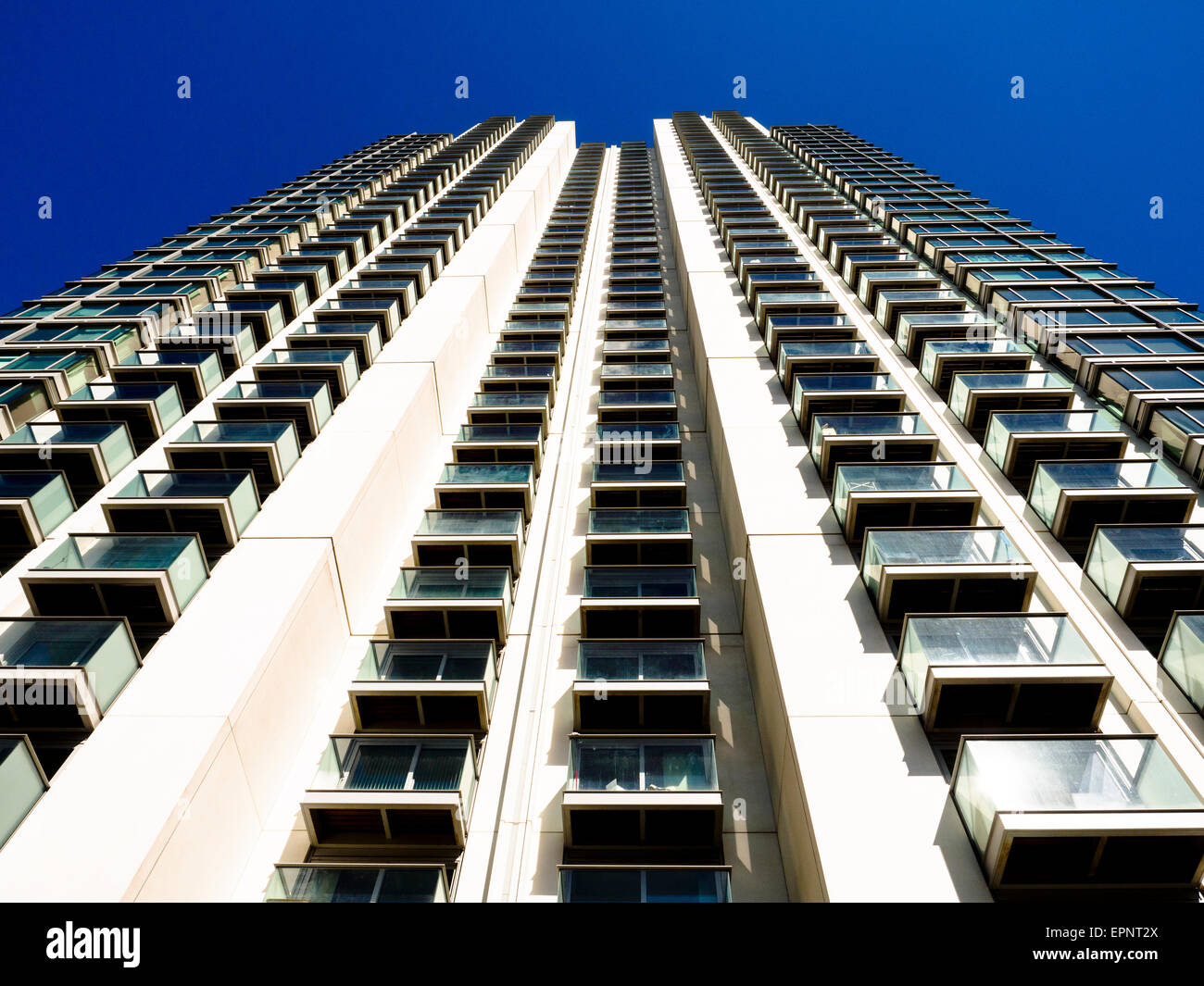 Peninsula building hi-res stock photography and images - Alamy