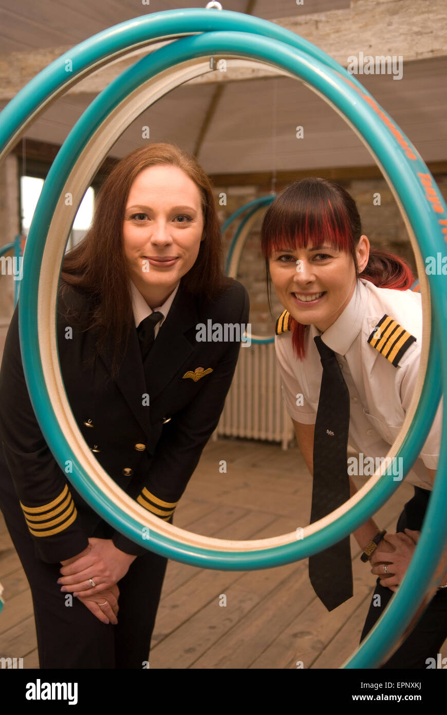 Female pilots hi-res stock photography and images - Alamy