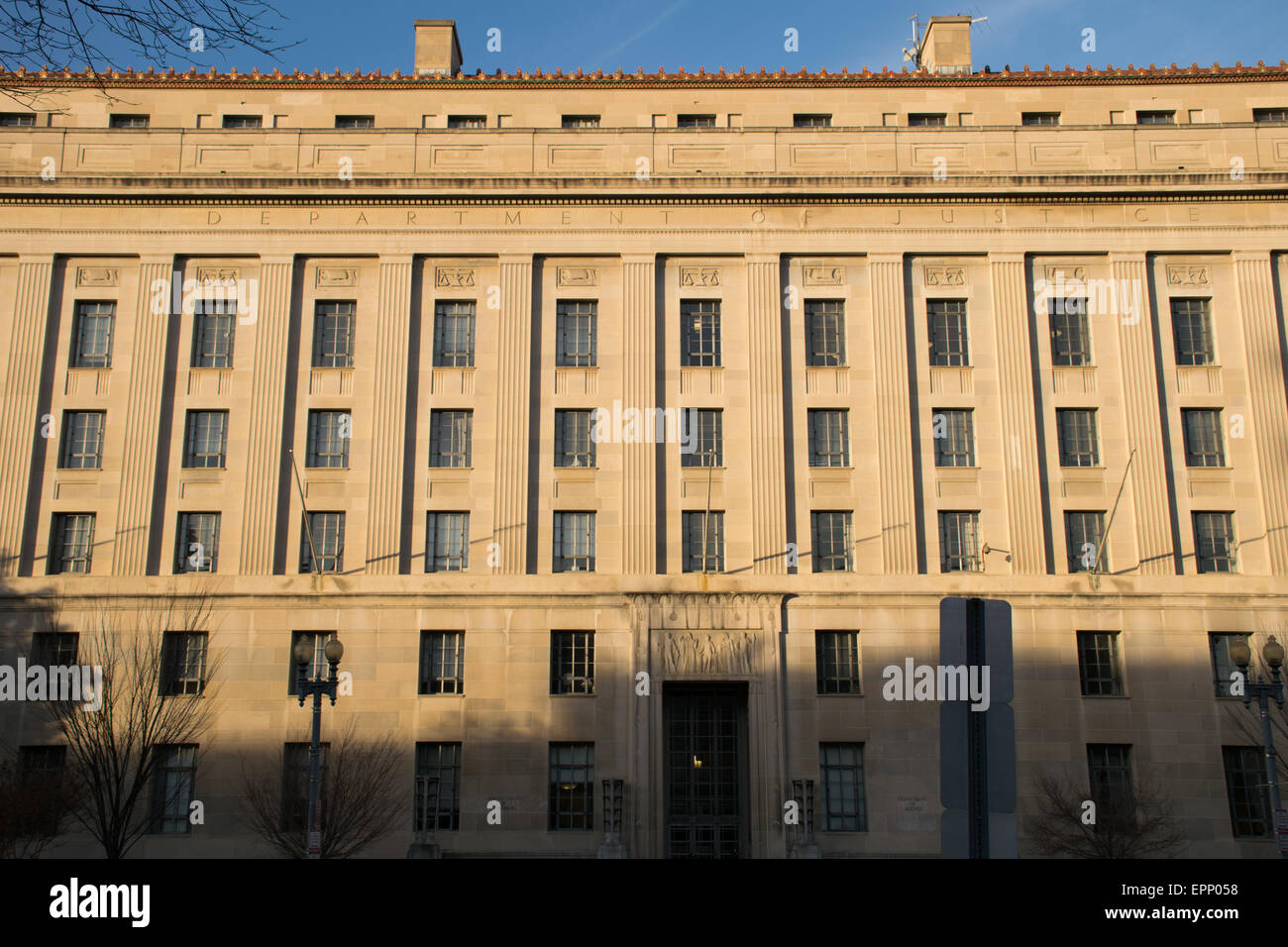 U s department of justice building hi-res stock photography and images ...