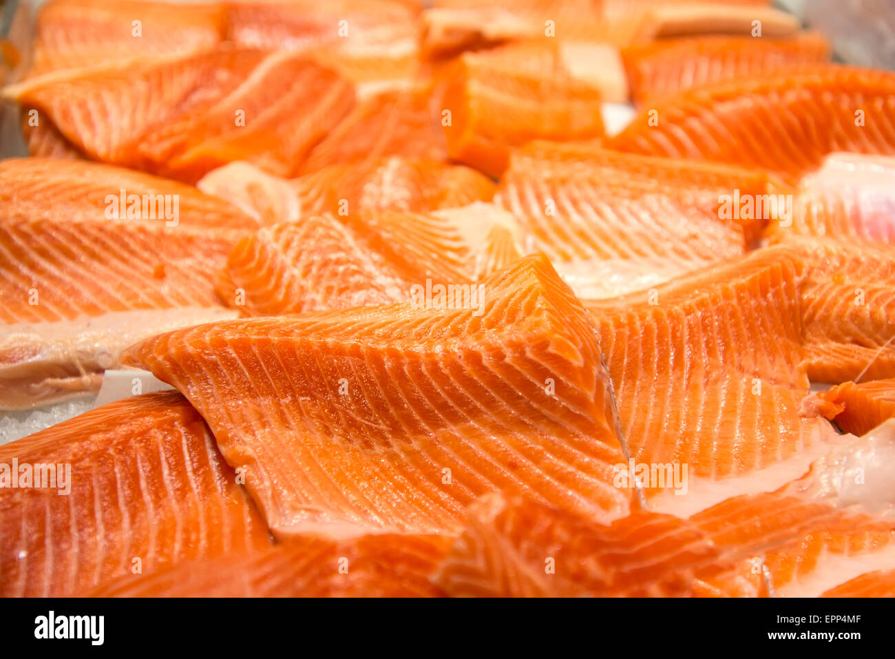 Salmon fillet raw red fish hi-res stock photography and images - Alamy