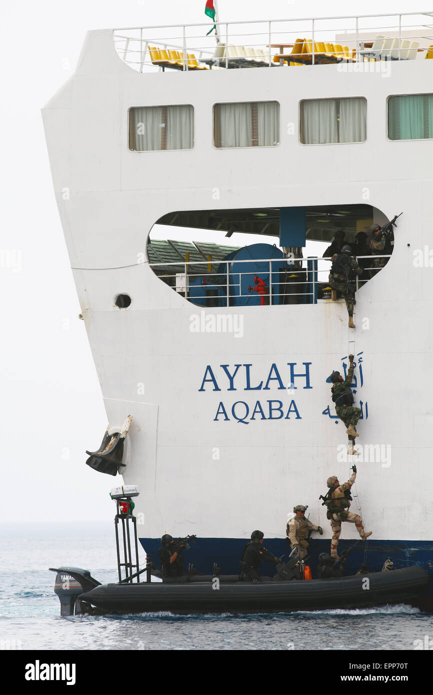 Royal jordanian army hi-res stock photography and images - Alamy