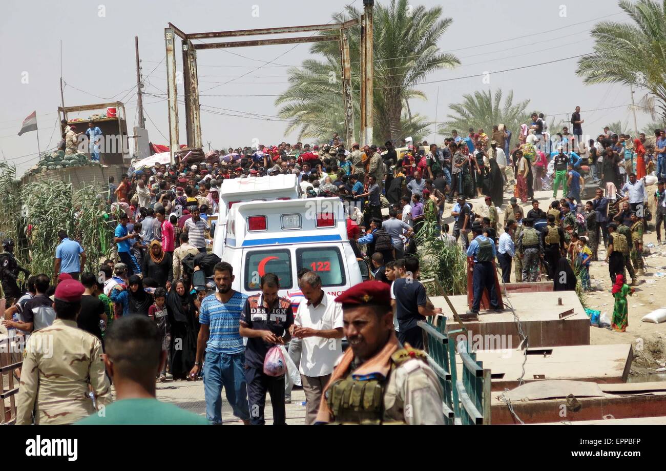 Fallujah bridge hi-res stock photography and images - Alamy