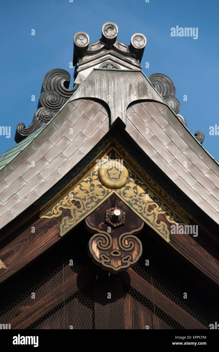 Japanese temple roof hi-res stock photography and images - Alamy