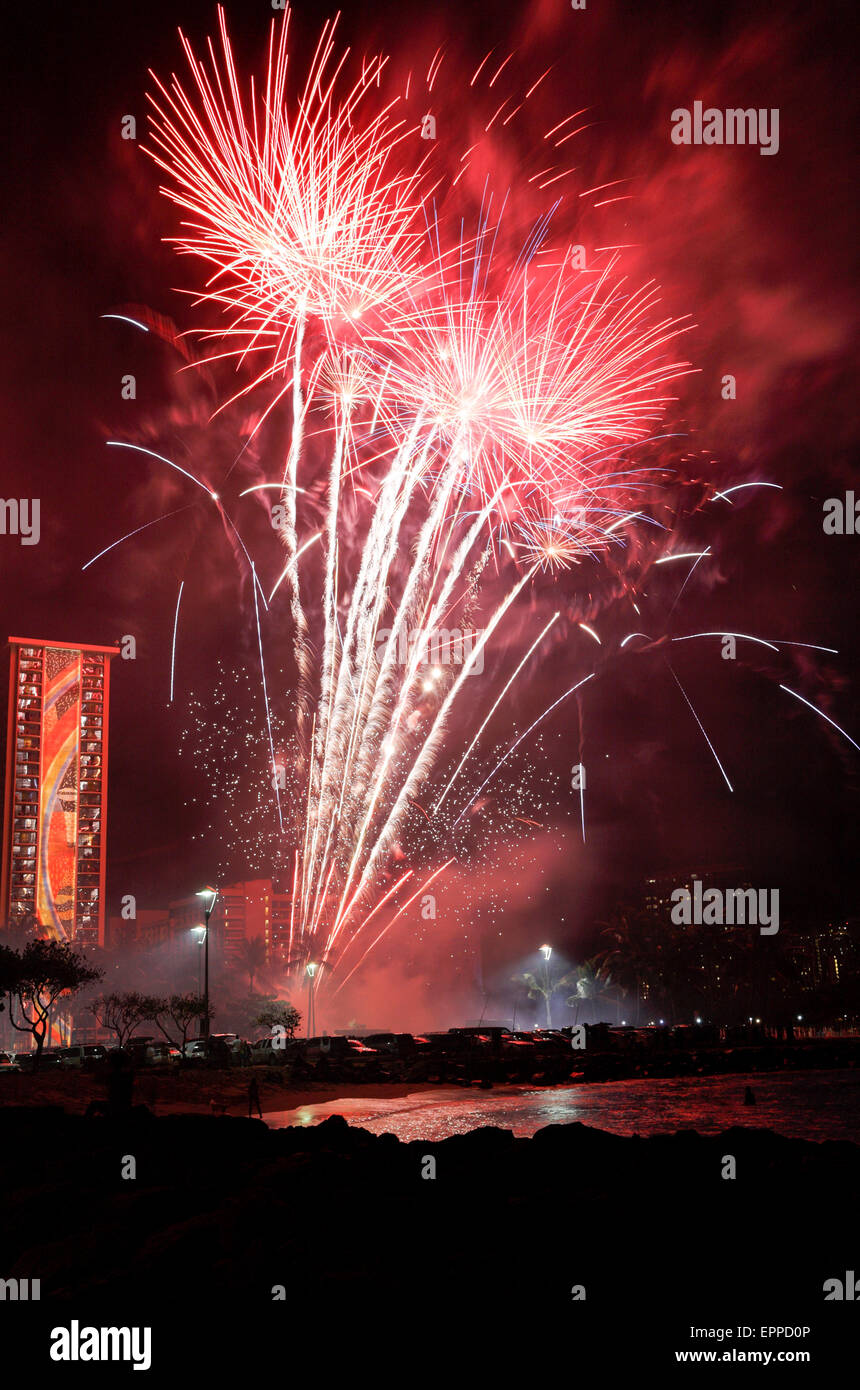 Honolulu, Hawaii, USA. 15th May, 2015. Fireworks display by the Hilton ...
