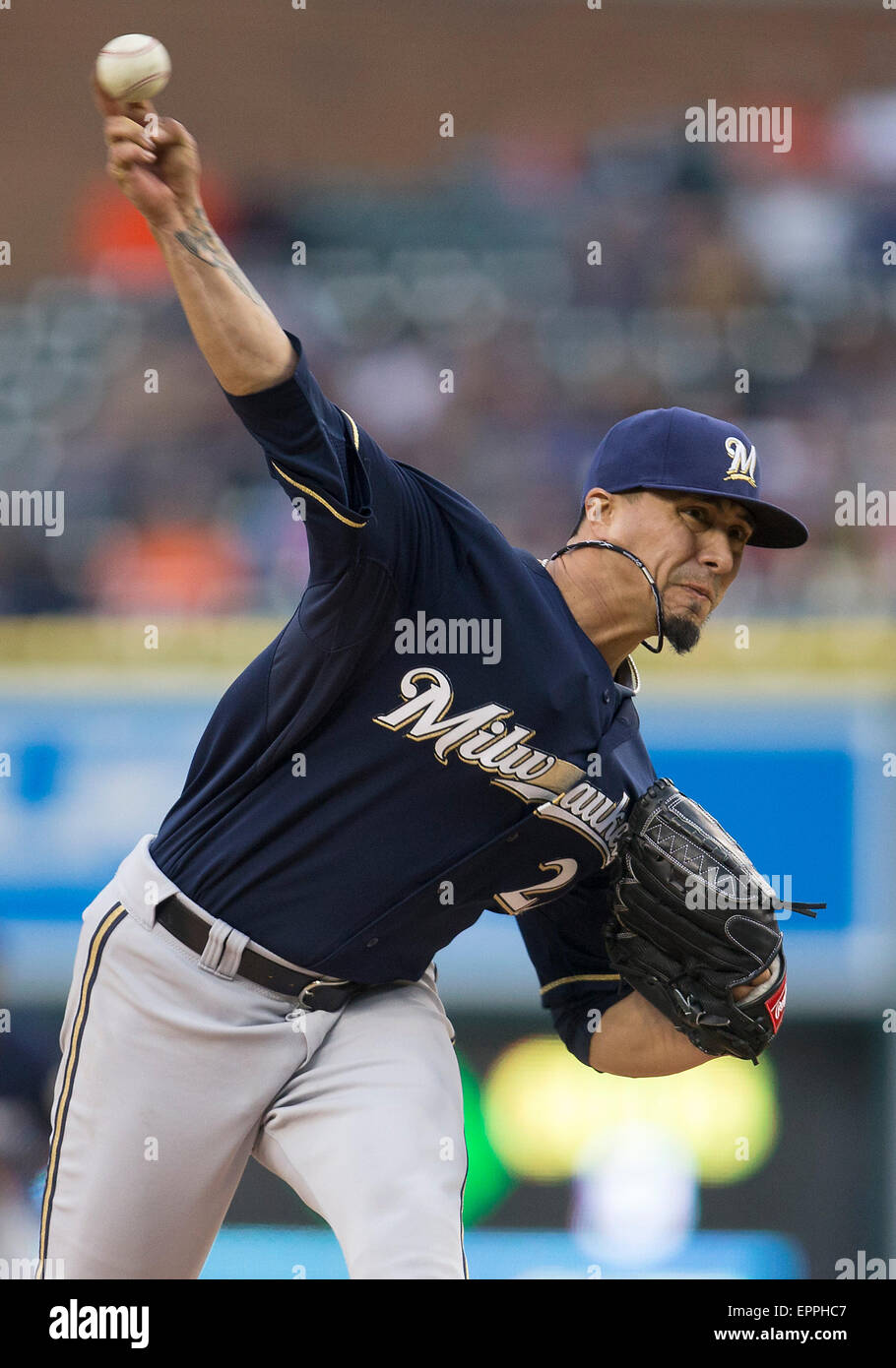 Detroit, Michigan, USA. 20th May, 2015. Milwaukee Brewers pitcher Kyle ...