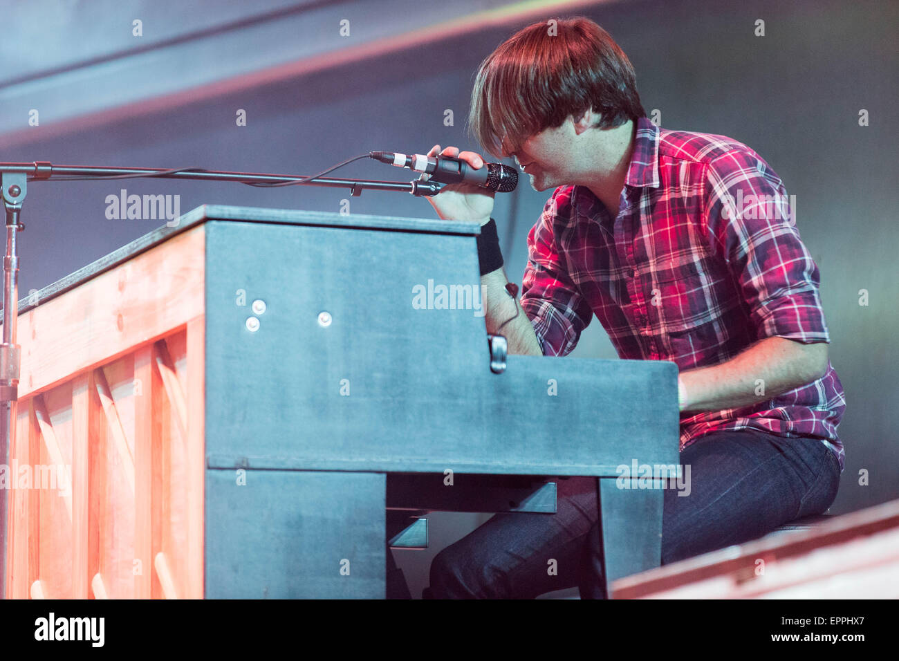 Irvine, California, USA. 16th May, 2015. Musician BEN GIBBARD of Death ...