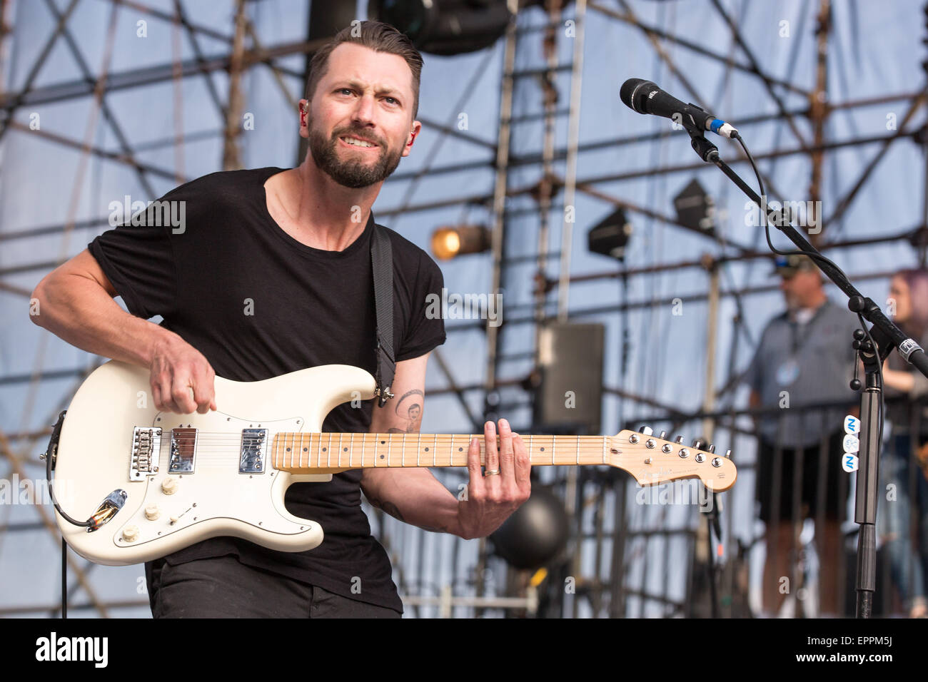 Irvine, California, USA. 16th May, 2015. Guitarist DREW STEWART (aka ...