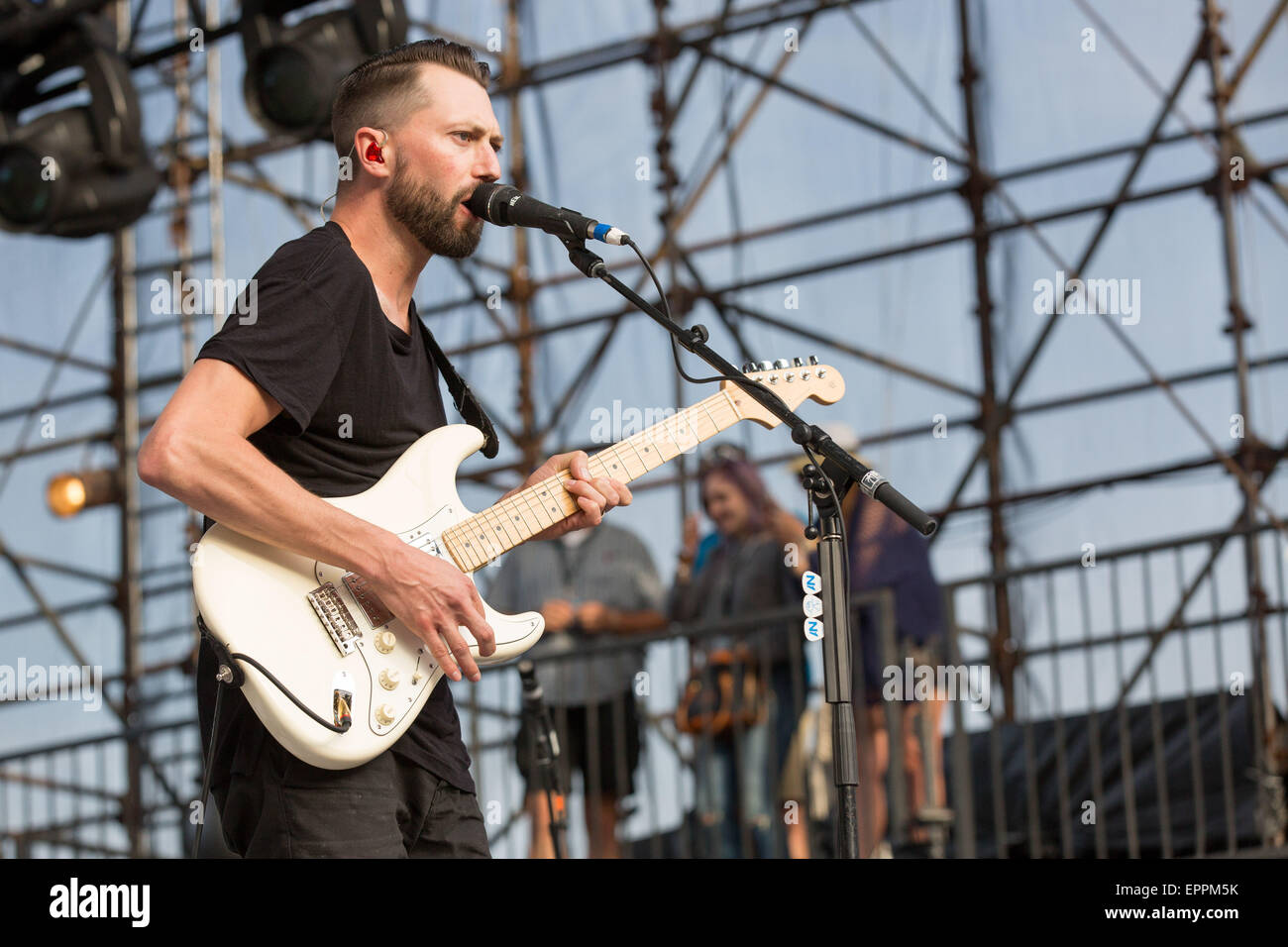 Irvine, California, USA. 16th May, 2015. Guitarist DREW STEWART (aka ...