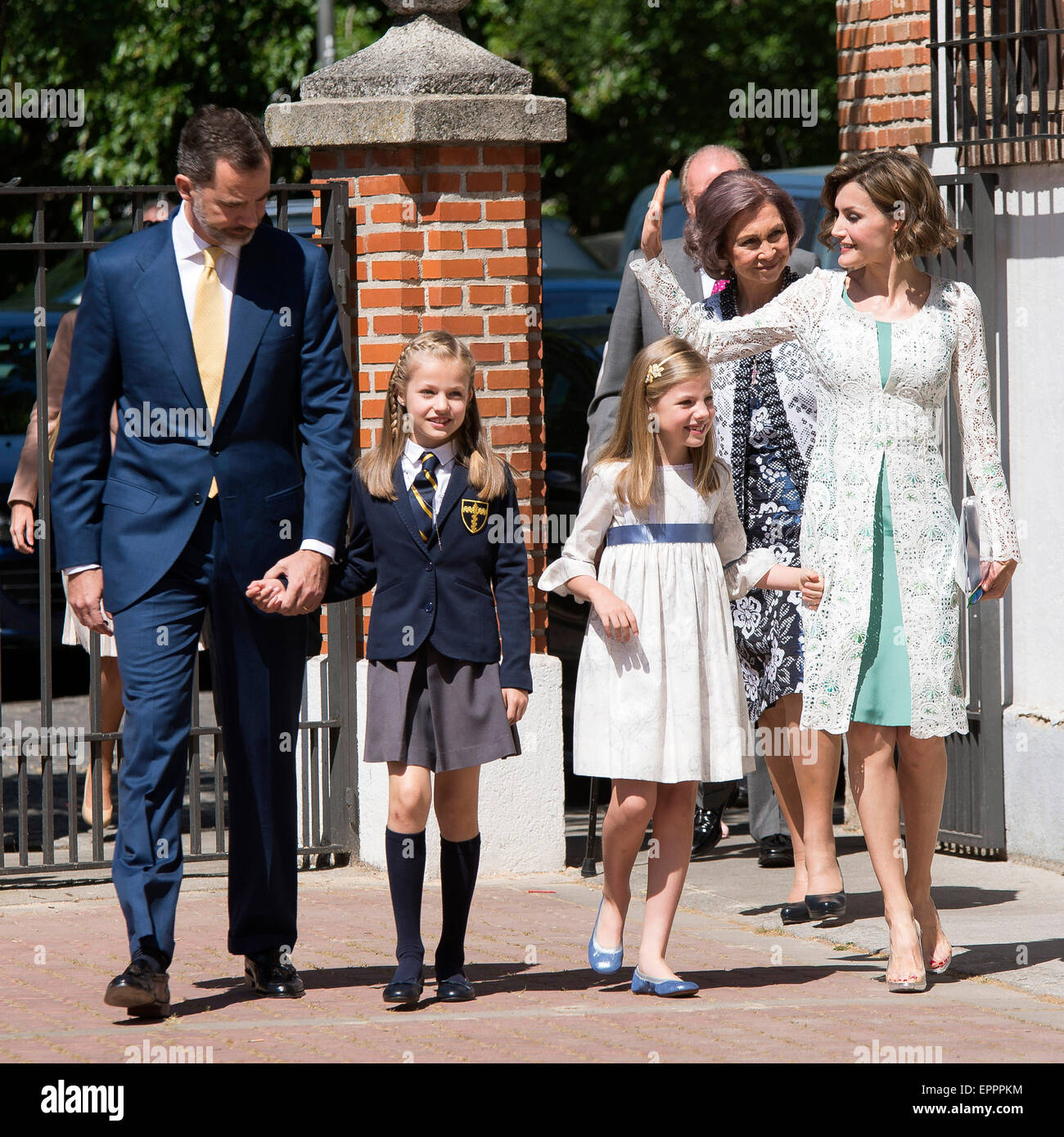 First communion princess leonor spain hi-res stock photography and ...
