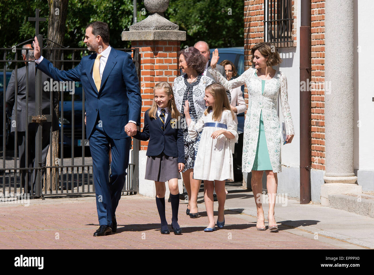 First communion princess leonor spain hi-res stock photography and ...