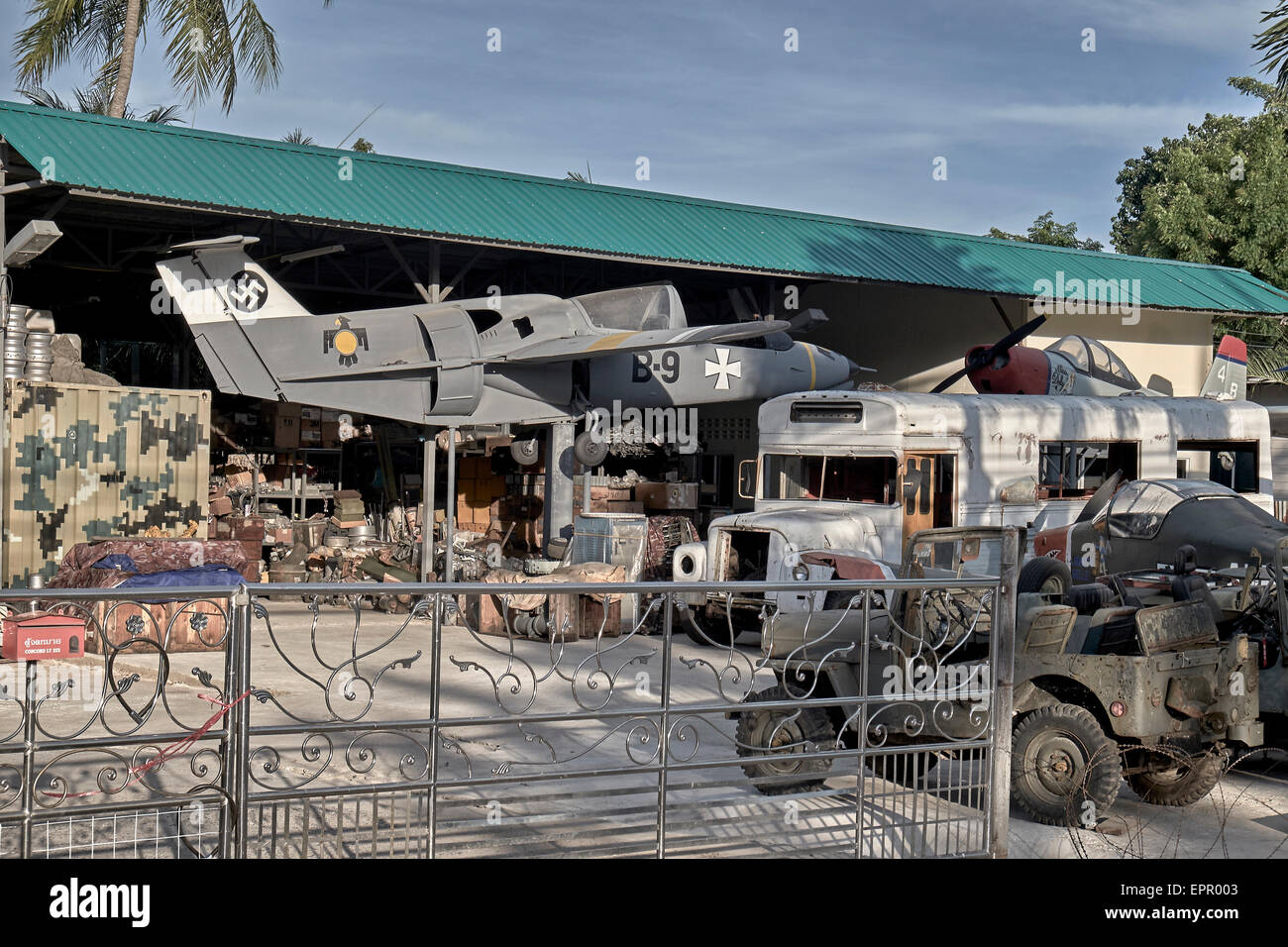 Military vehicles for sale hi-res stock photography and images - Alamy