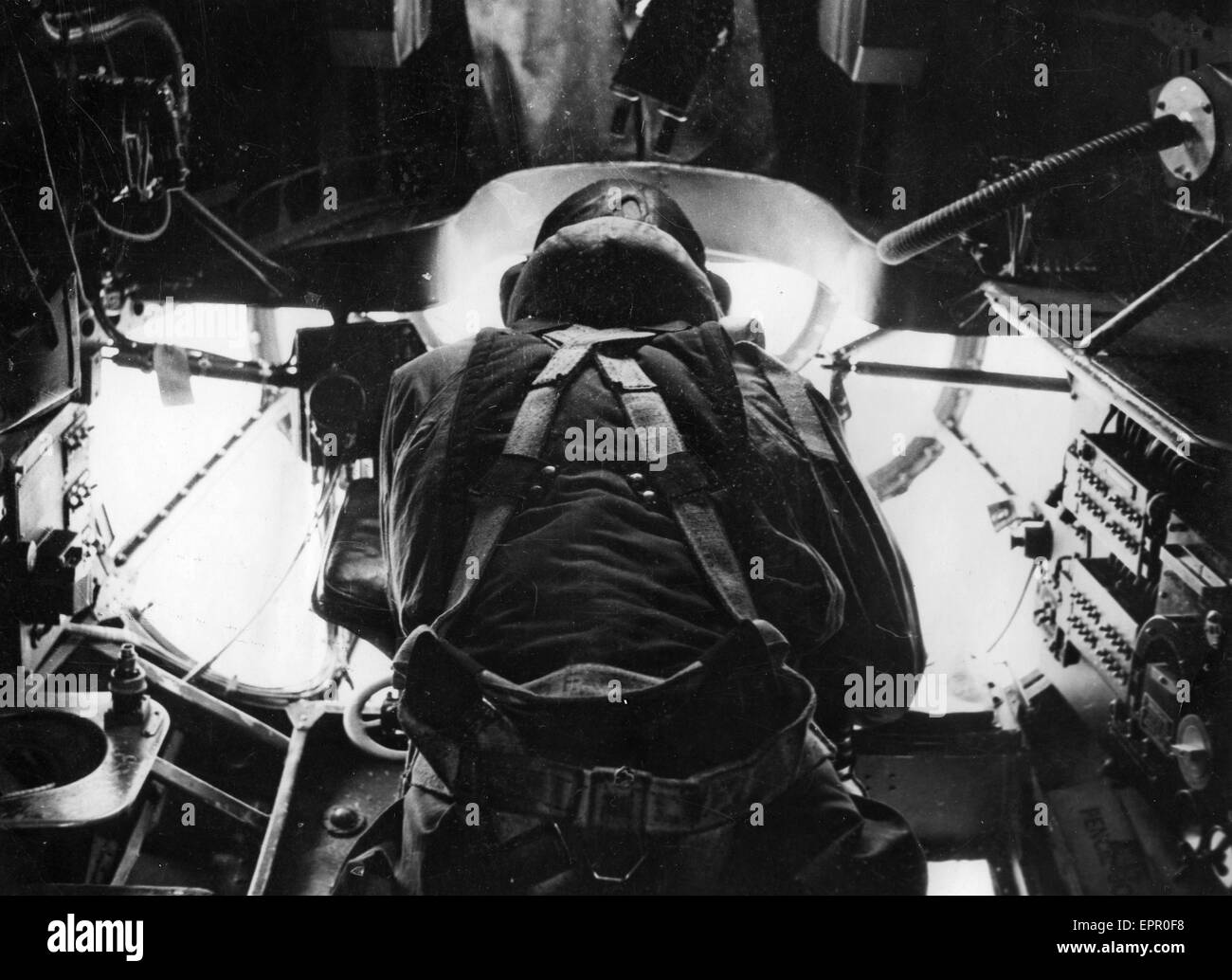 Stirling bomber ww2 hi-res stock photography and images - Alamy