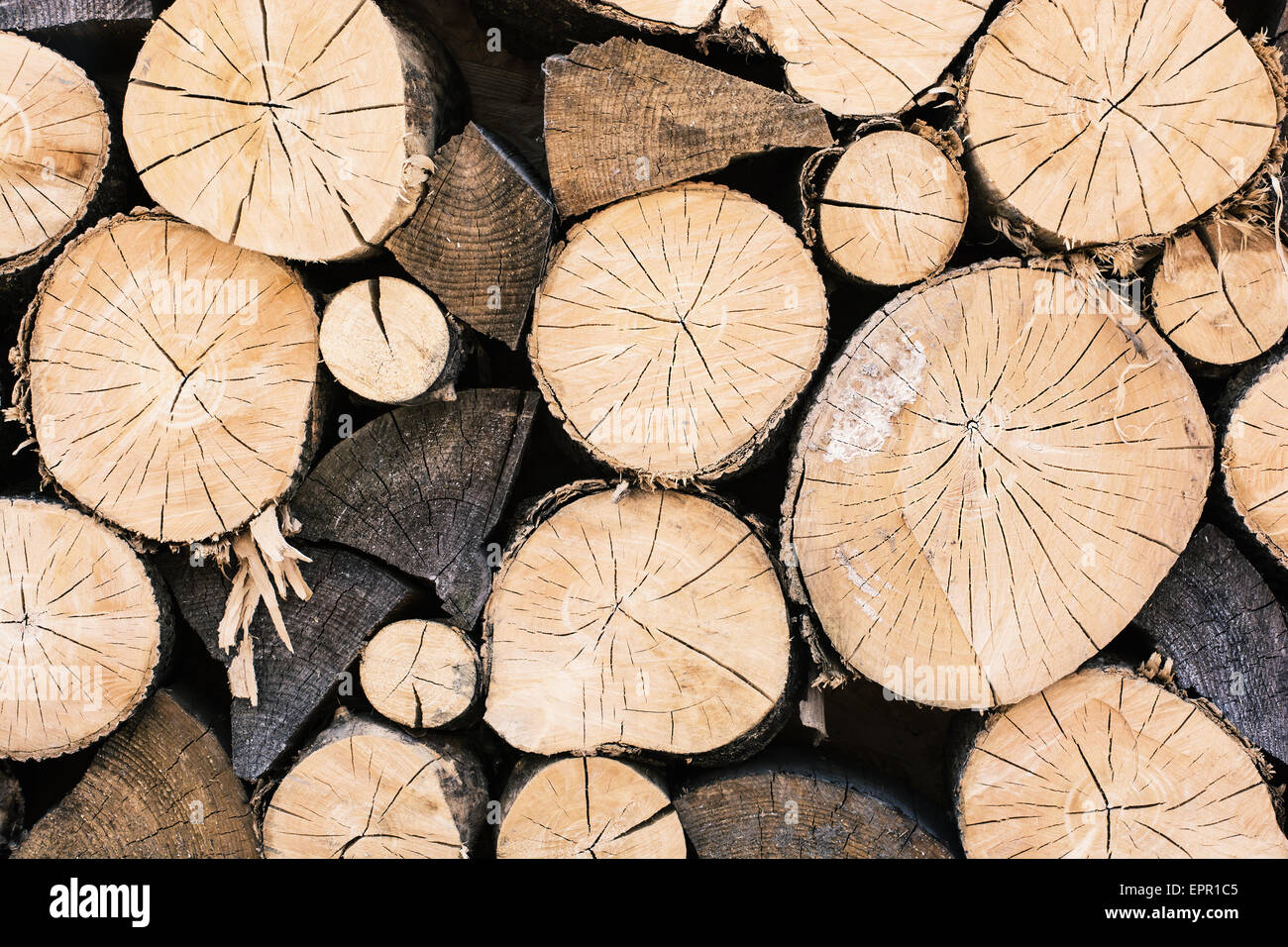 Chopped wood background. Wood industry Stock Photo - Alamy