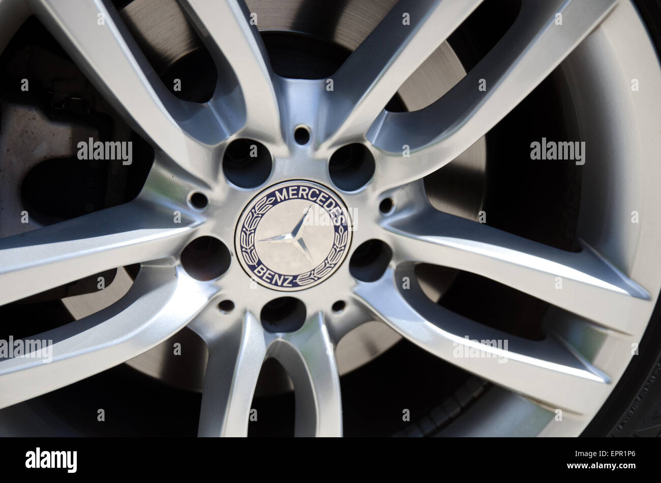 Mercedes wheel hi-res stock photography and images - Alamy