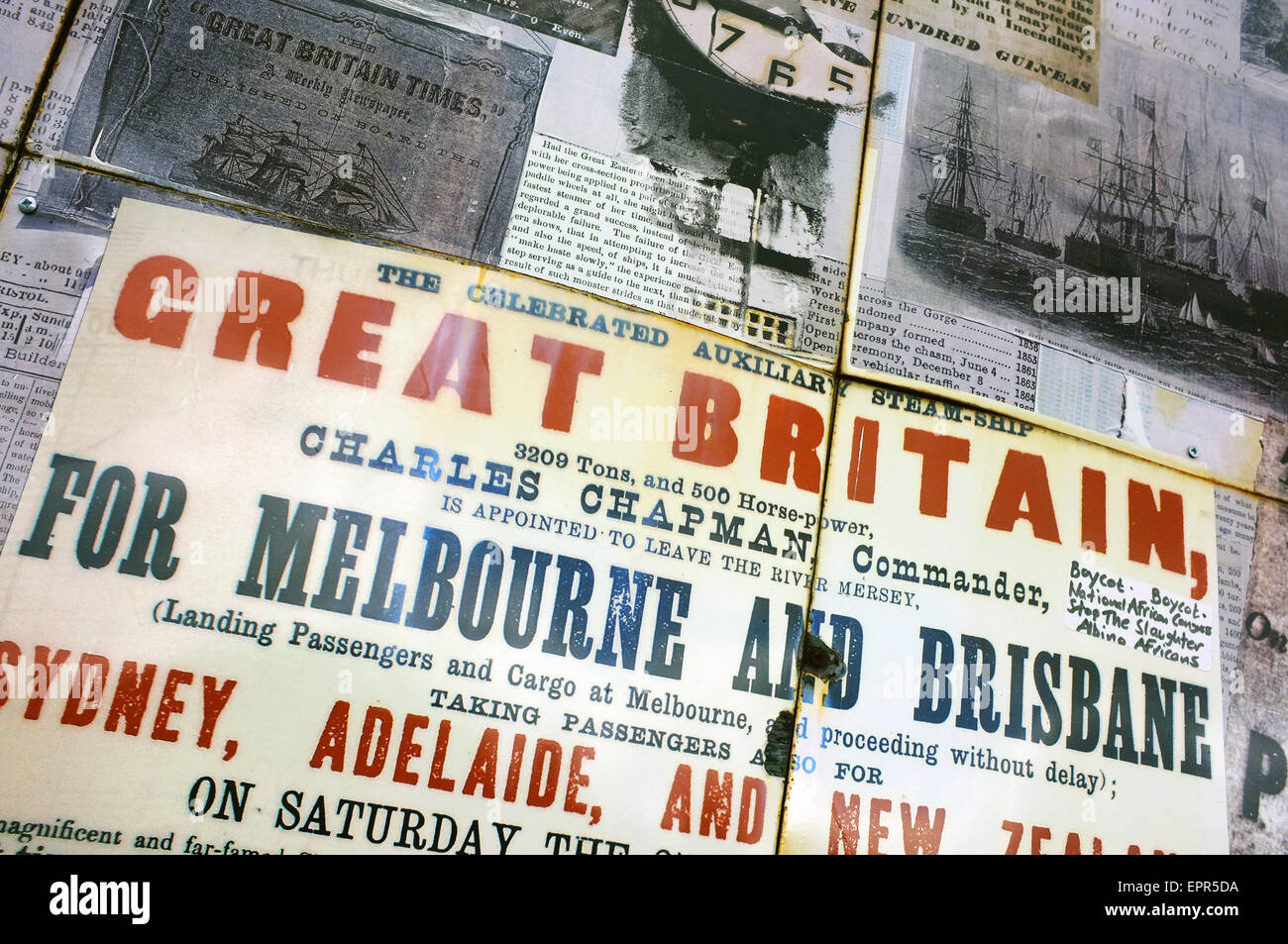 Newspaper clipping hi-res stock photography and images - Alamy