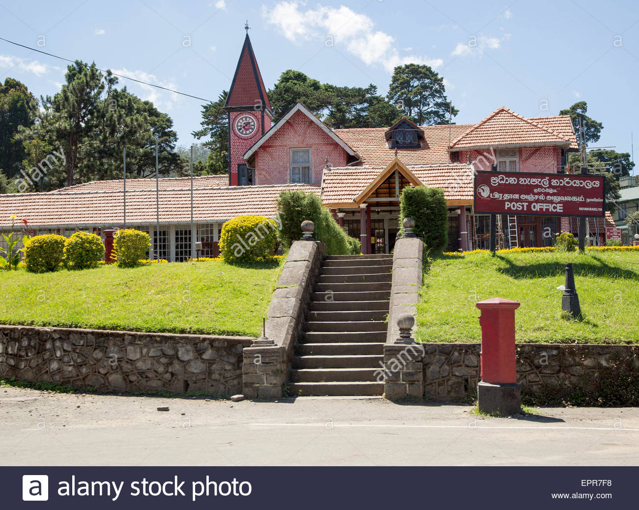 Colonial Style Architecture Of Post Office Building Stock Photos ...