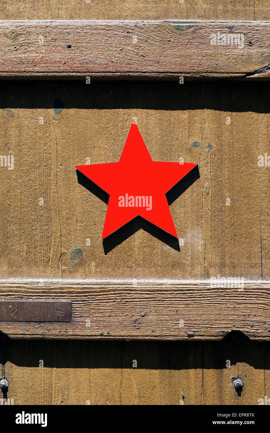 Red star symbol hi-res stock photography and images - Alamy