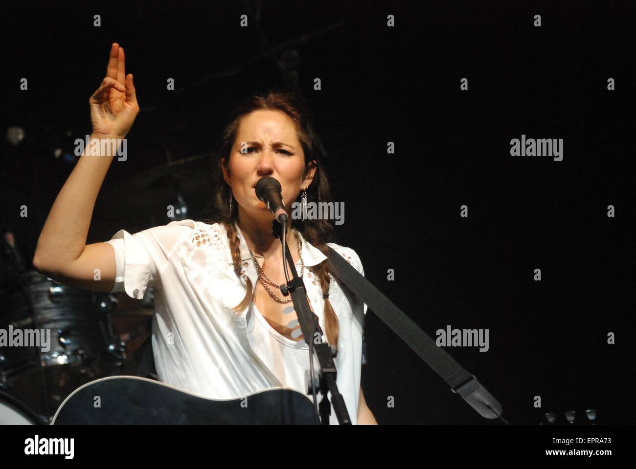 Scottish singer hi-res stock photography and images - Alamy