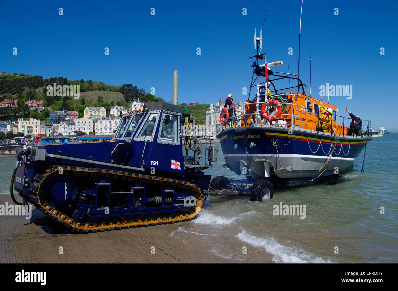Launching Lifeboat Stock Photos & Launching Lifeboat Stock Images - Alamy